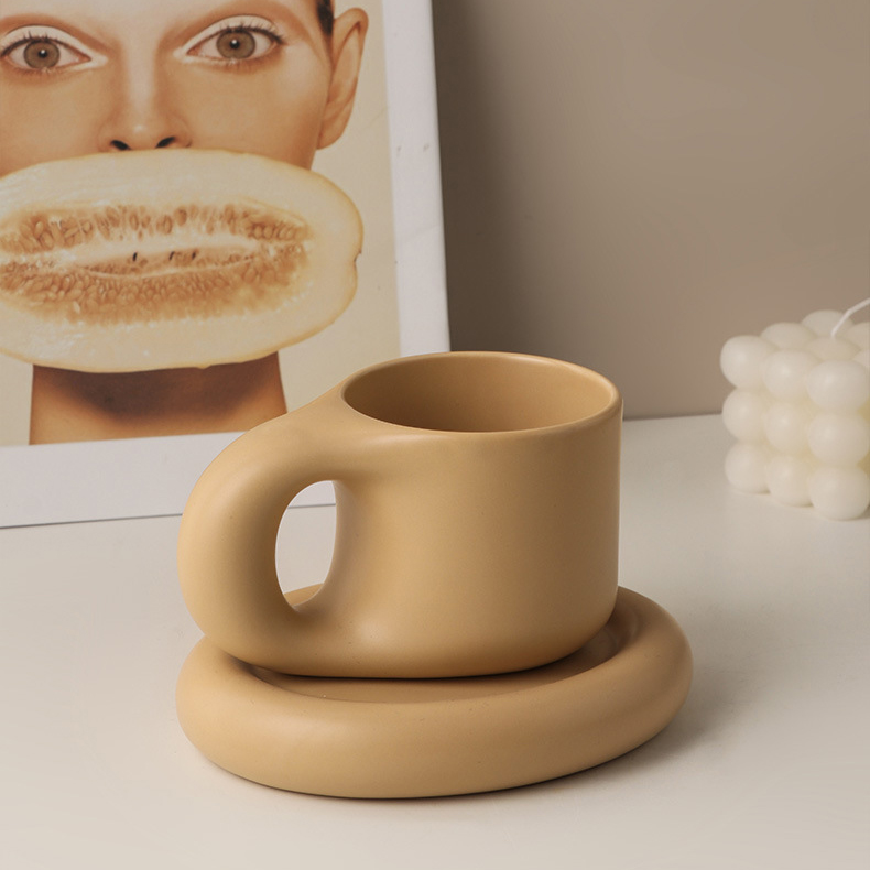 Creative and innovative coffee ceramic mug