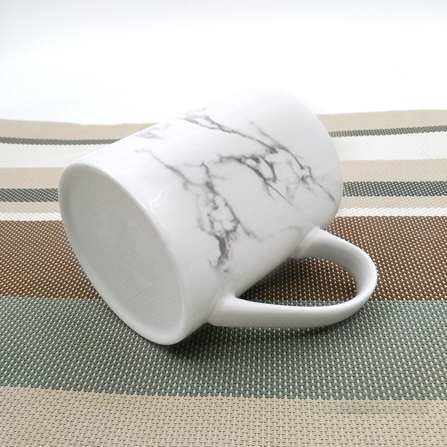 Elegant ceramic ceramic mug with decals