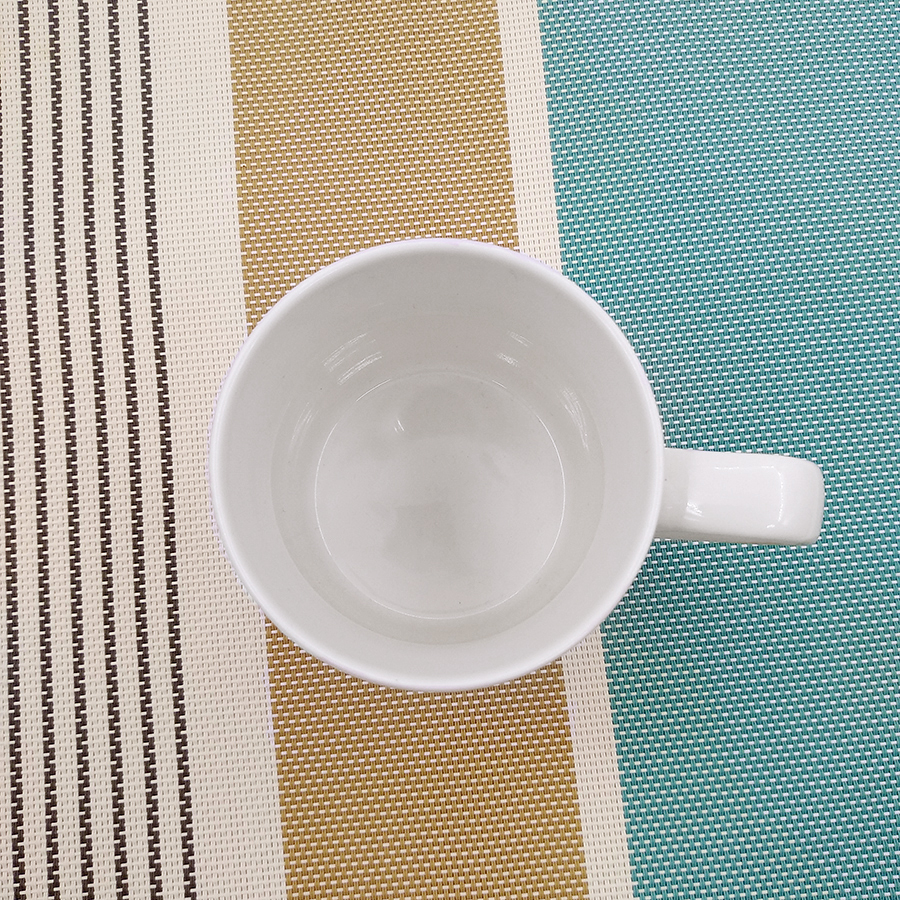 Elegant ceramic ceramic mug with decals