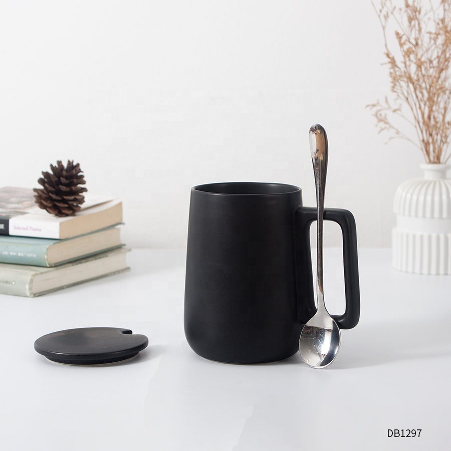 Full set of pure black matte coffee mugs
